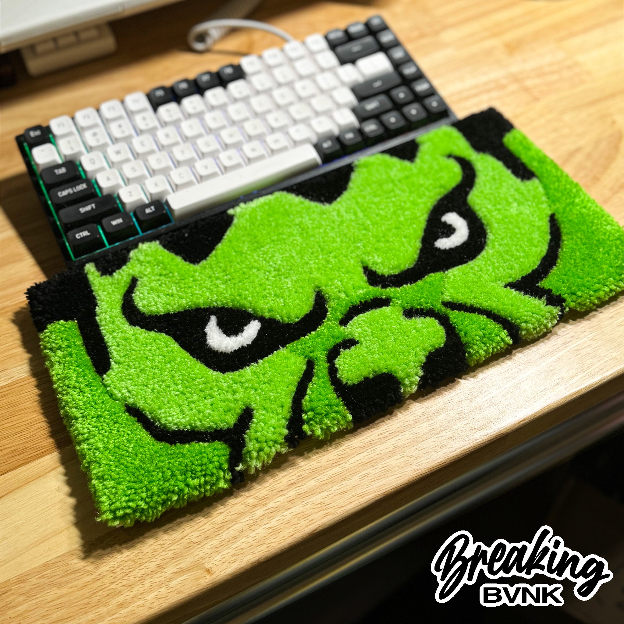 SMASH Keyboard Rug – BREAKING BVNK